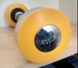 Dumbbell Shake Weight is powerful trainer for the muscles of upper body